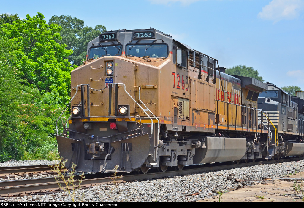 UP 7263 NS Train 243
